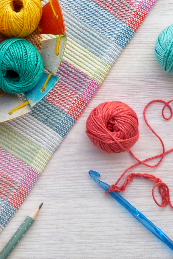 10 Beautiful Crochet Feather Patterns; Use Up That Yarn Stash!