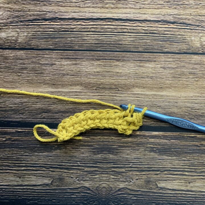 How to Half Double Crochet in the 3rd Loop (hdc 3rd loop)