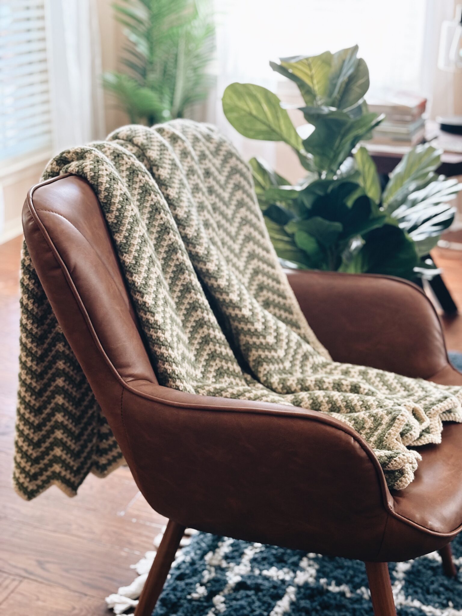 Ripple Moss Stitch Crochet Blanket Pattern | The Riley - I Can Crochet That