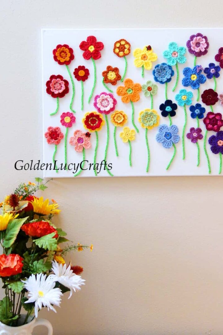 Welcome Spring with These 10 Gorgeous Crochet Wreath Patterns - I Can ...