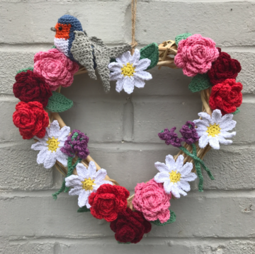 10 Crochet Summer Wreath Patterns to Brighten Up Your Home - I Can ...