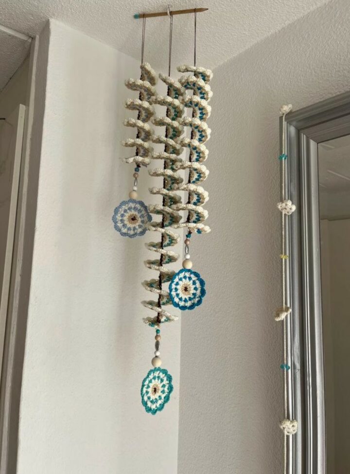 10 Crochet Wind Spinner Ideas Full of Charm, Color & Movement - I Can ...